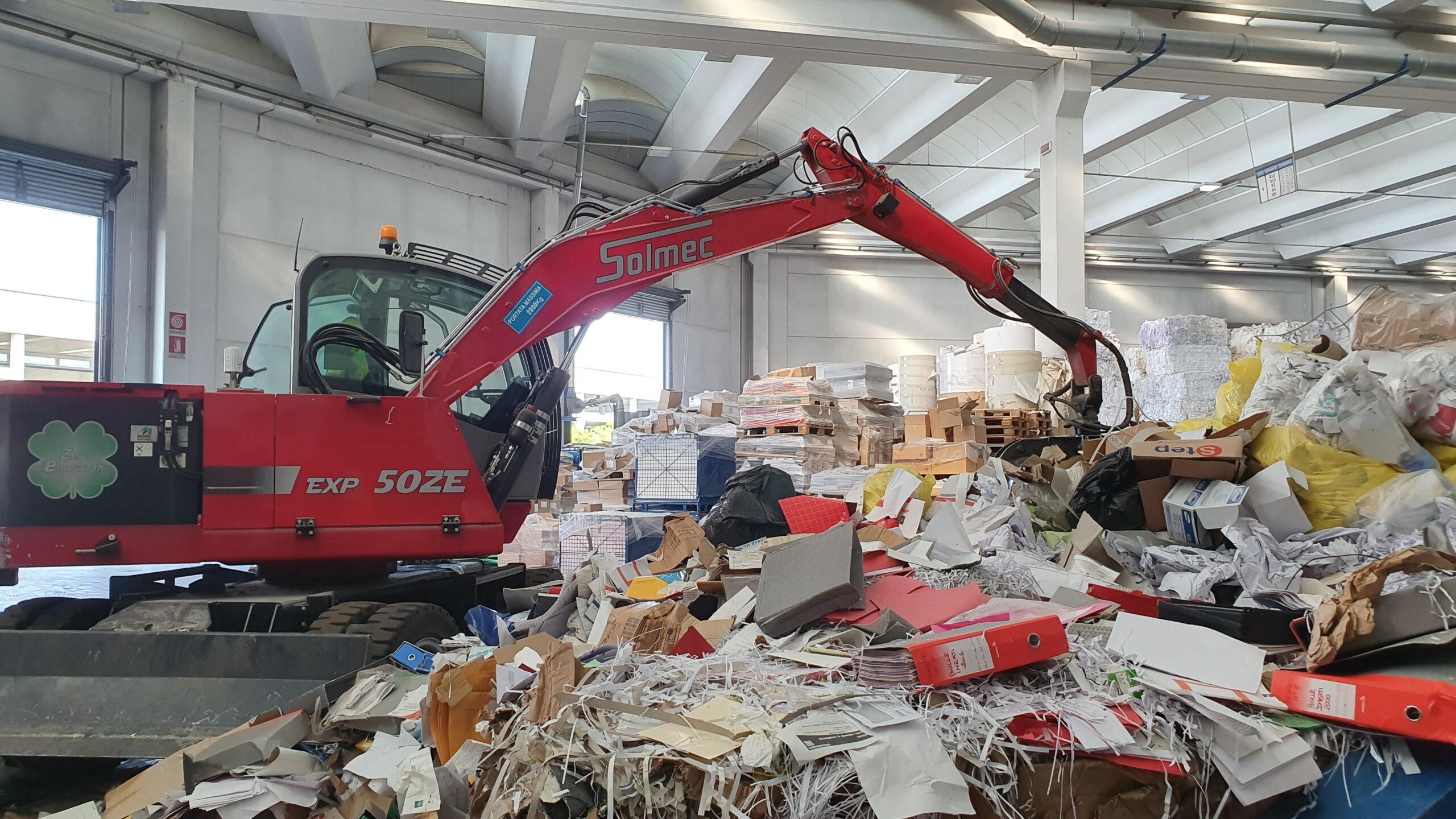 Distruzione archivi cartacei - GV Macero